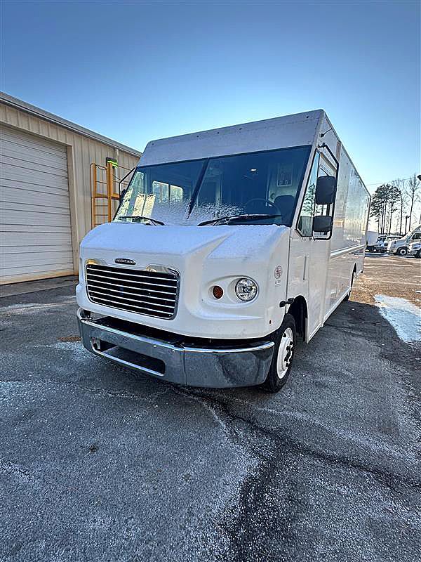2018 Freightliner MT45 For Sale | 20' Box | #684945