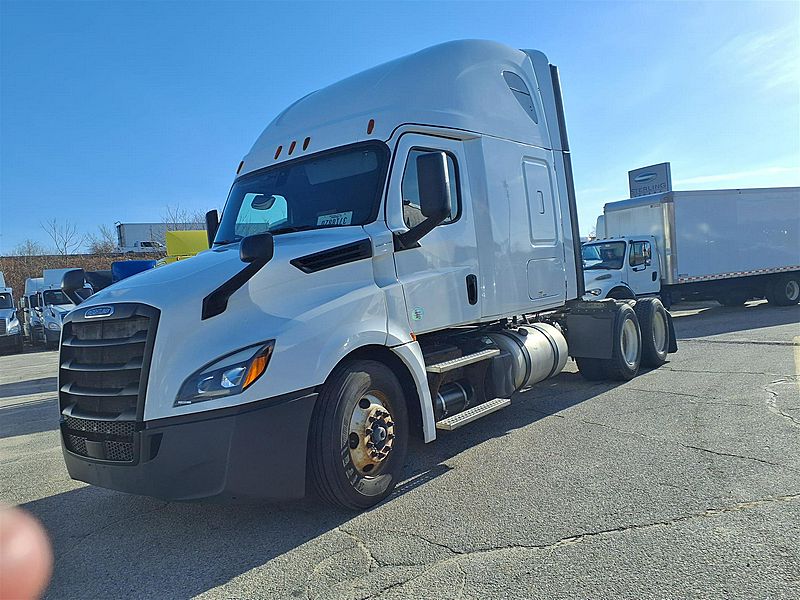 1997 Freightliner FRR For Sale | 60" Sleeper | #583385