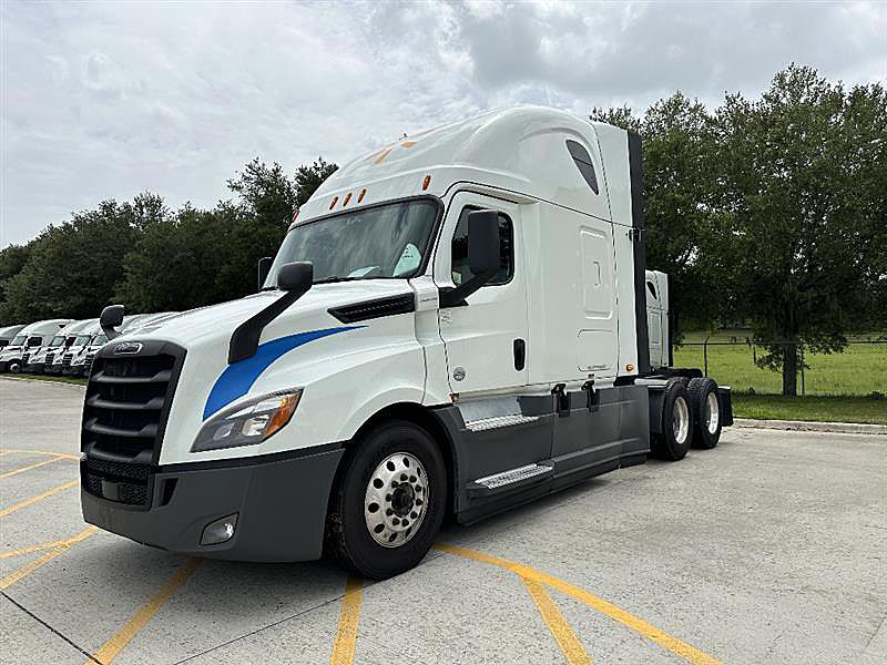 2020 Freightliner Cascadia 126 For Sale | 72" Sleeper | #268294