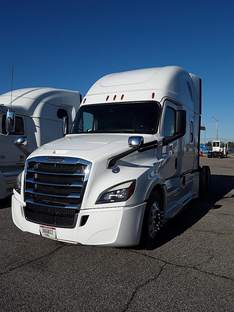 2019 Freightliner Cascadia PT126064ST For Sale | 72" Sleeper | #302552