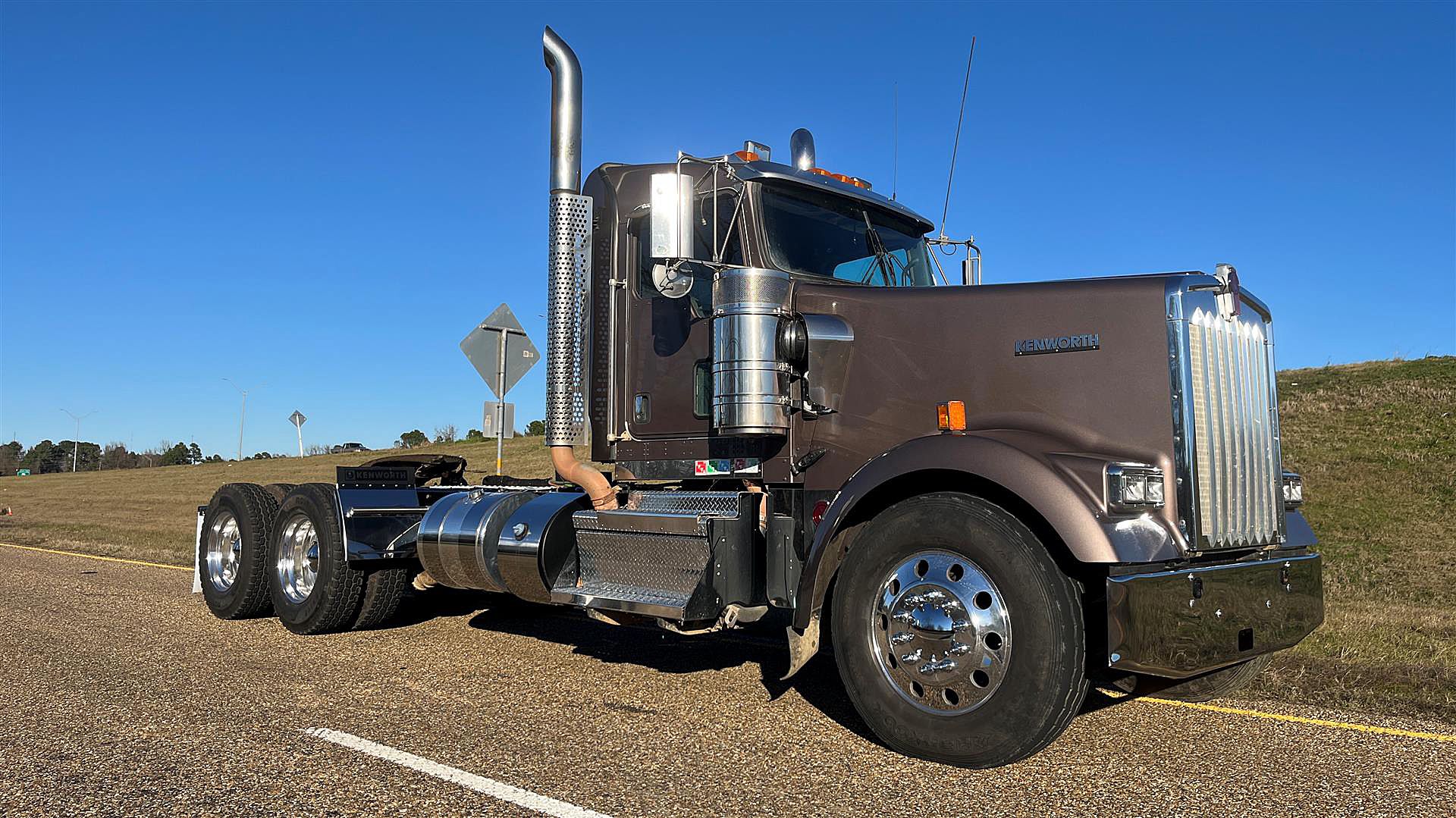 2021 Kenworth W900L For Sale | Day Cab | #0588460