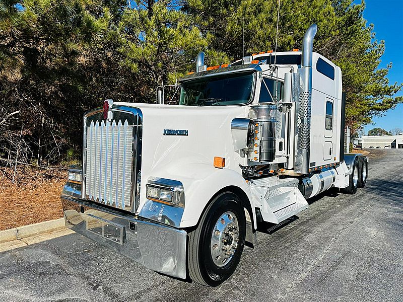 2020 Kenworth W900 For Sale | 86" Sleeper | #0590886
