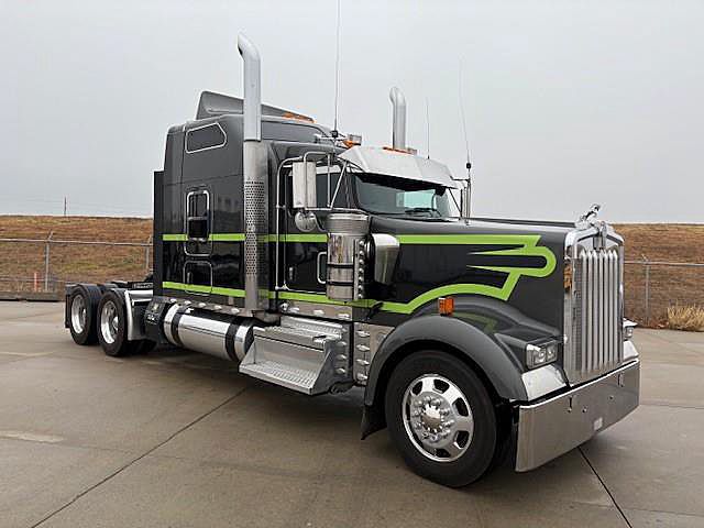 2019 Kenworth W900L For Sale | 72" Sleeper | #0591247