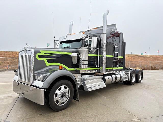 2019 Kenworth W900L For Sale | 72" Sleeper | #0591247