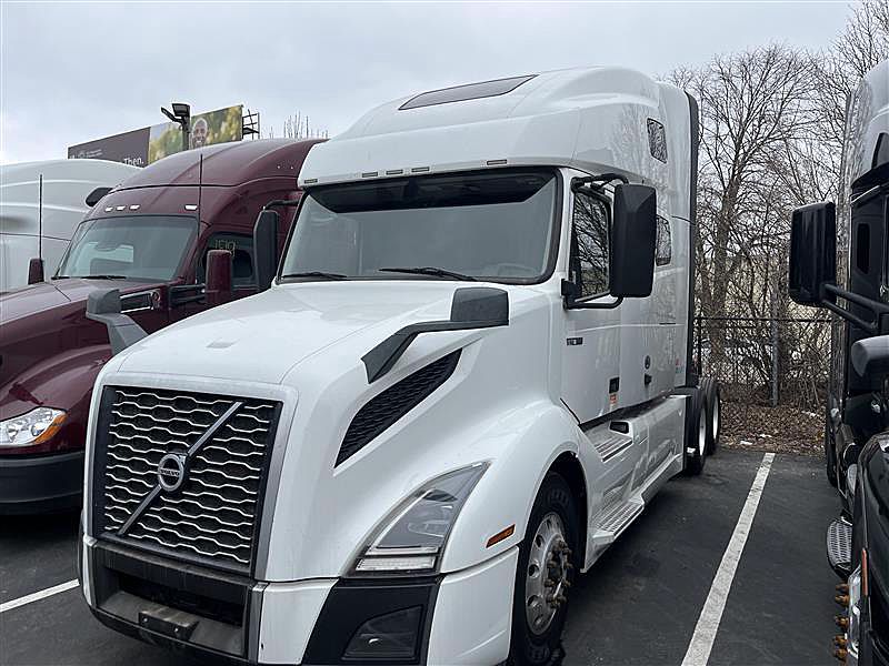 2021 Volvo VNL 760 For Sale | 70" Sleeper | #268431