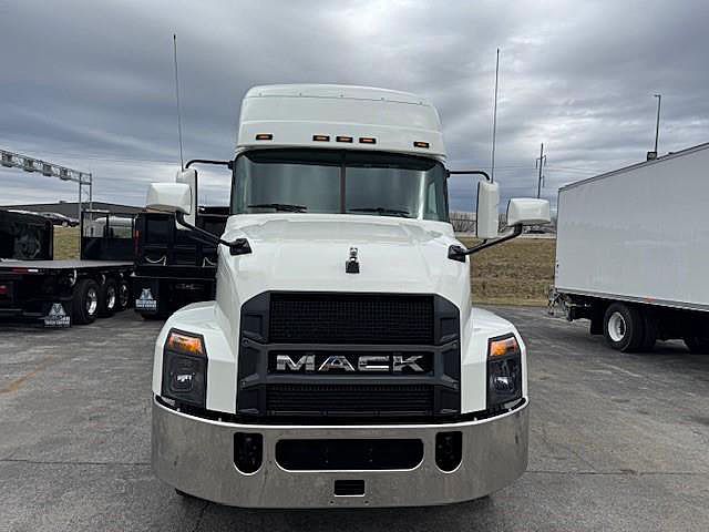 2023 Mack Anthem AN64T M742 For Sale | 70" Sleeper | # 265176