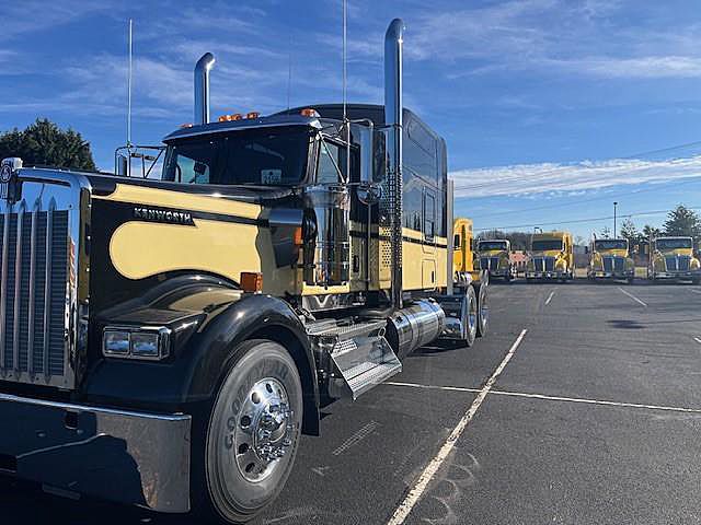 2025 Kenworth W900L For Sale | 86" Sleeper | #0591162