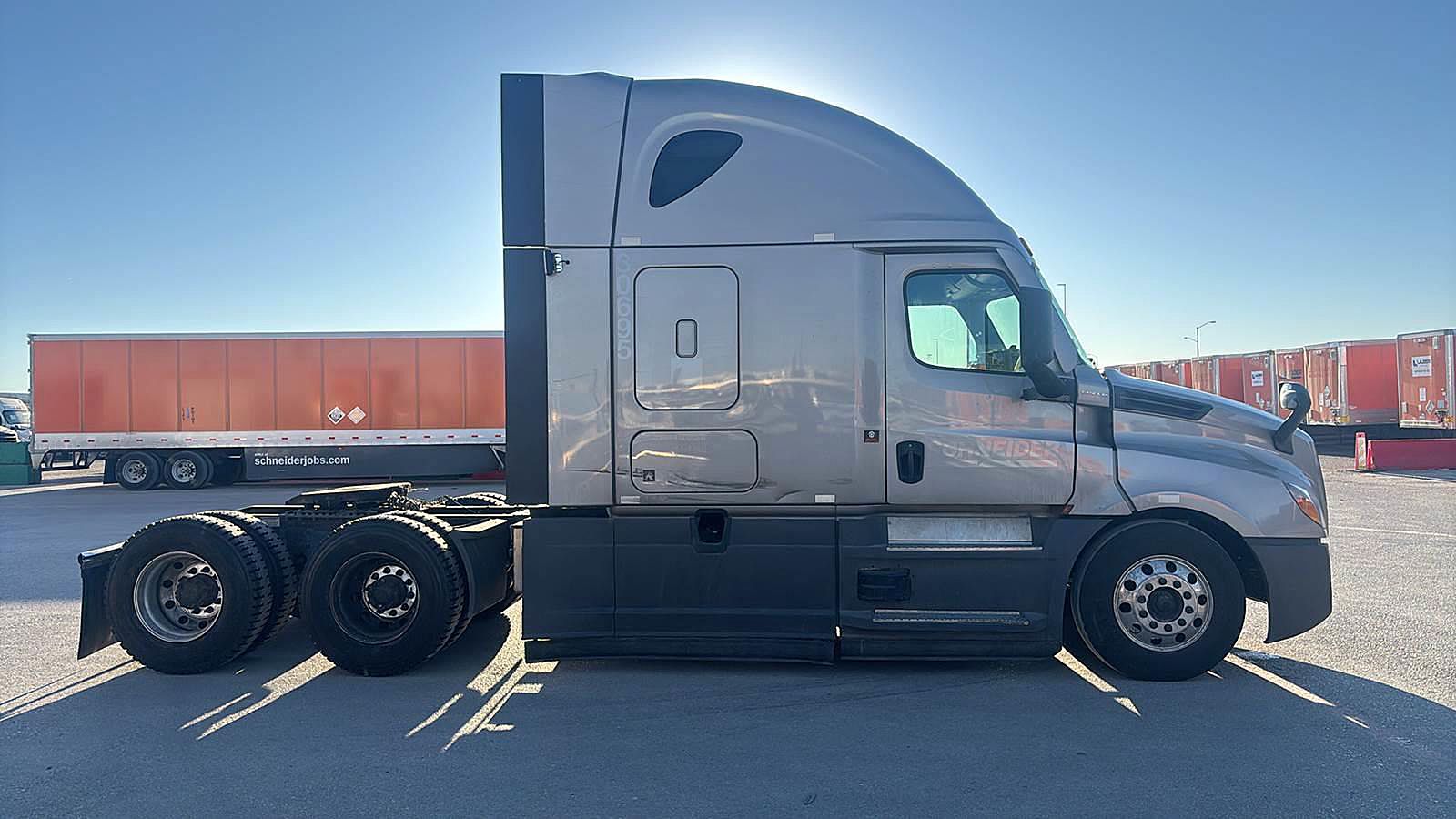 2024 Freightliner Cascadia For Sale | 72" Sleeper | #30695
