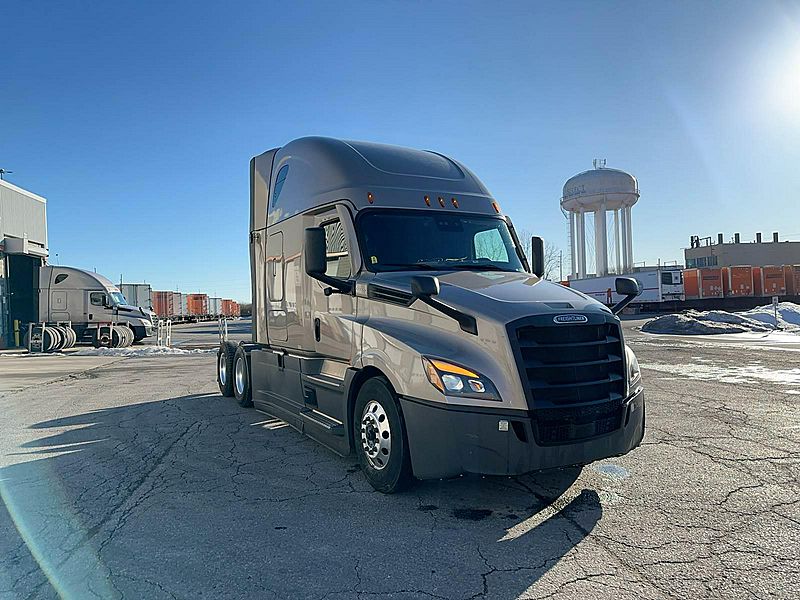 2023 Freightliner Cascadia For Sale | 72" Sleeper | #30661
