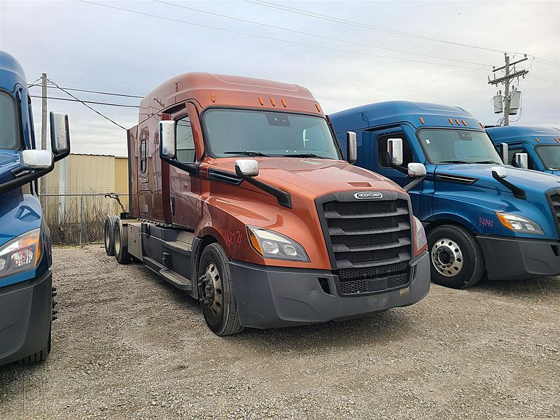2021 Freightliner Custom Cascadia For Sale | 72" Sleeper | #14074
