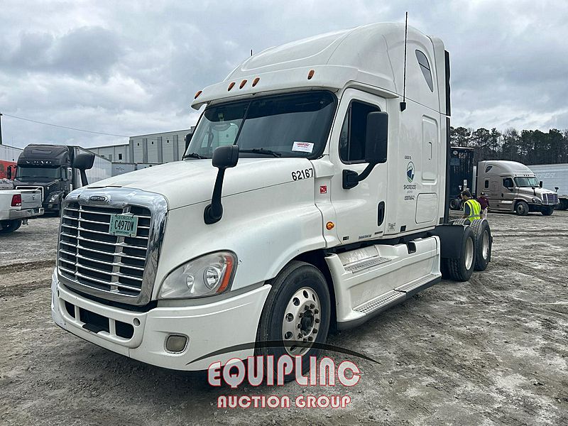 Freightliner Semi Trucks (14.8L DD15 Engines) For Sale