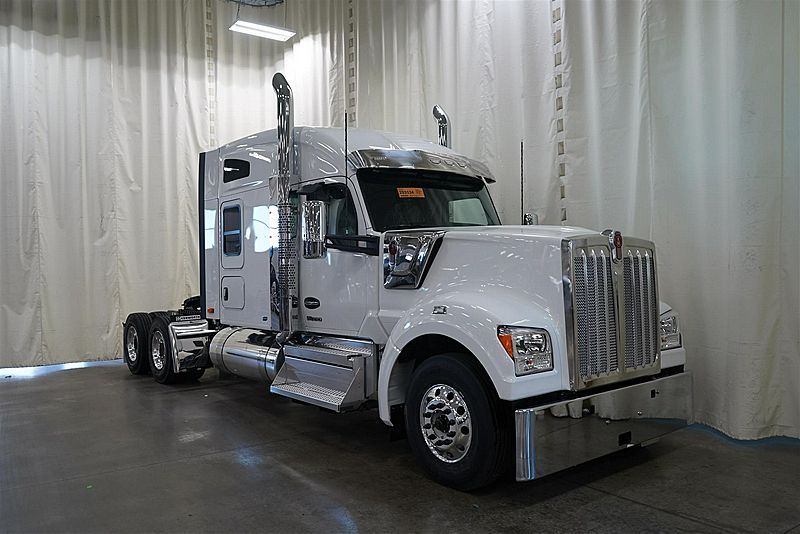 2026 Kenworth W990 For Sale | 76" Sleeper | #0595150