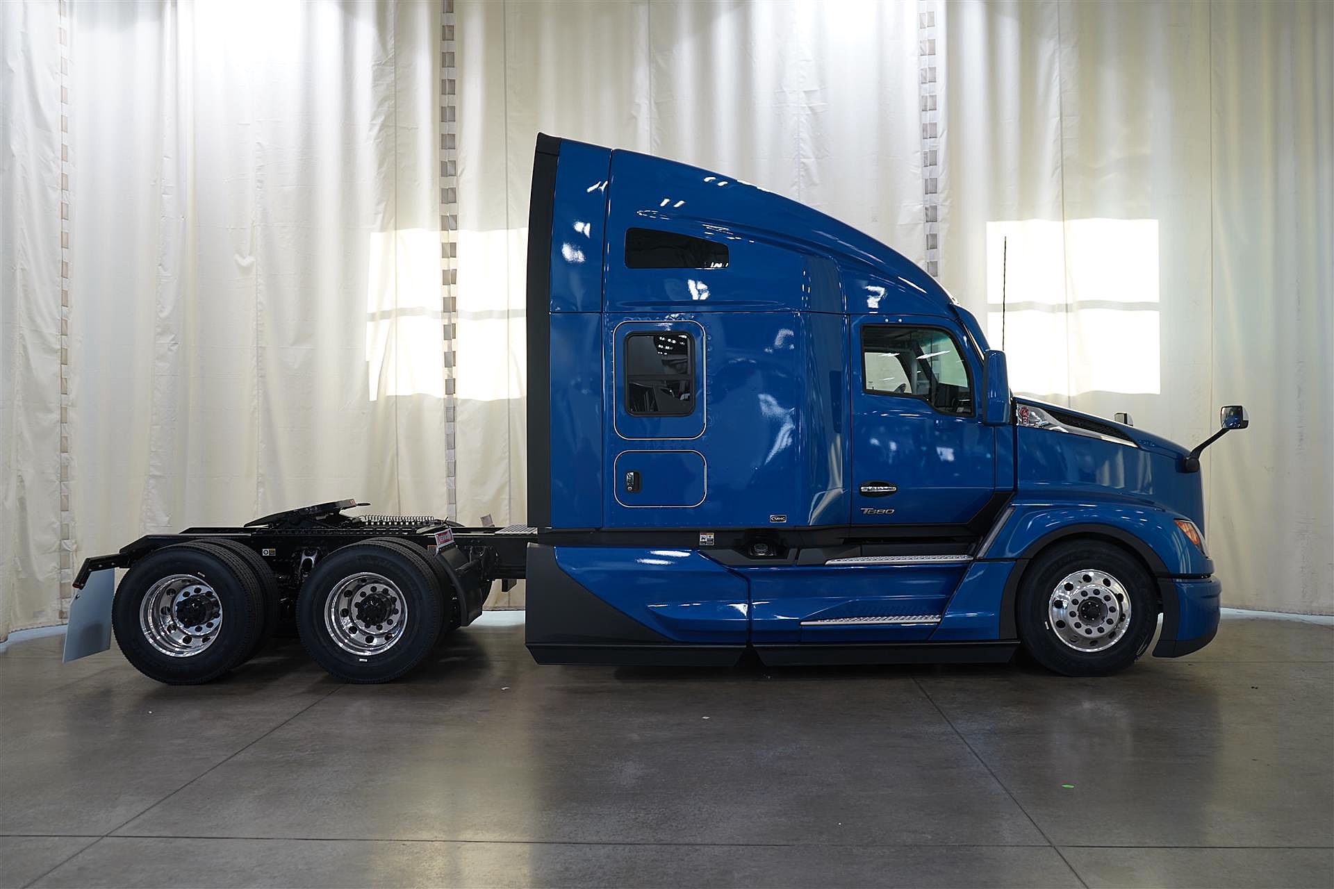 2026 Kenworth T680 For Sale | 76" Sleeper | #0595515