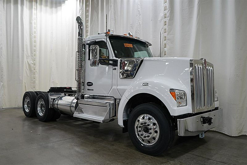 2026 Kenworth W990 For Sale | Day Cab | #0595015
