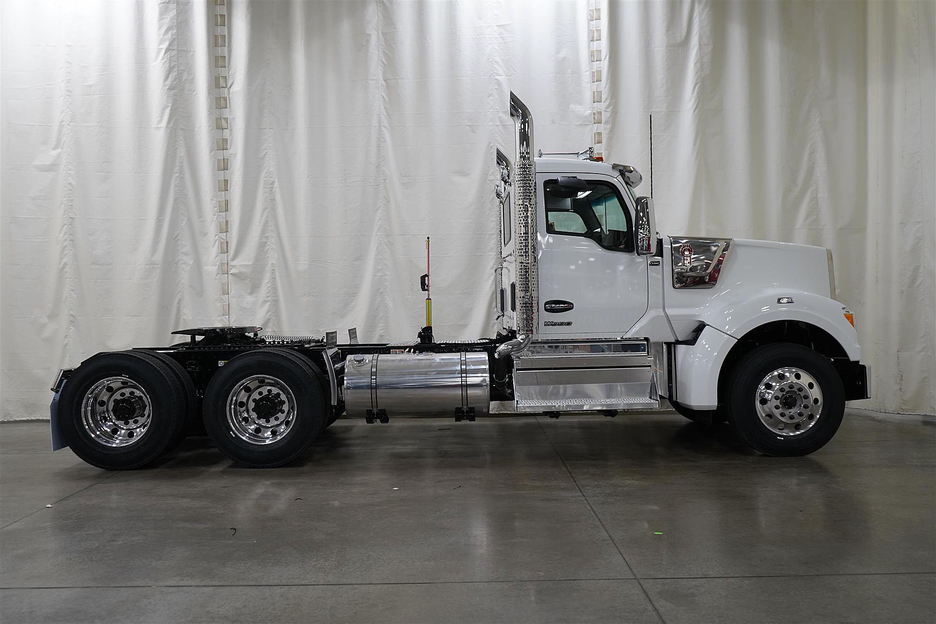 2026 Kenworth W990 For Sale | Day Cab | #0595015