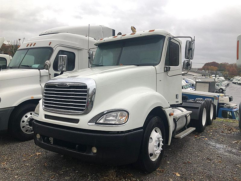 2005 Freightliner Columbia CL120 (TRACTOR) For Sale | Day Cab | #515158