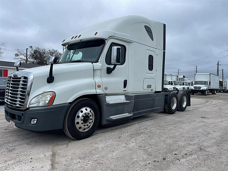 2019 Freightliner CASCADIA 125 For Sale | 72" Sleeper | #803273