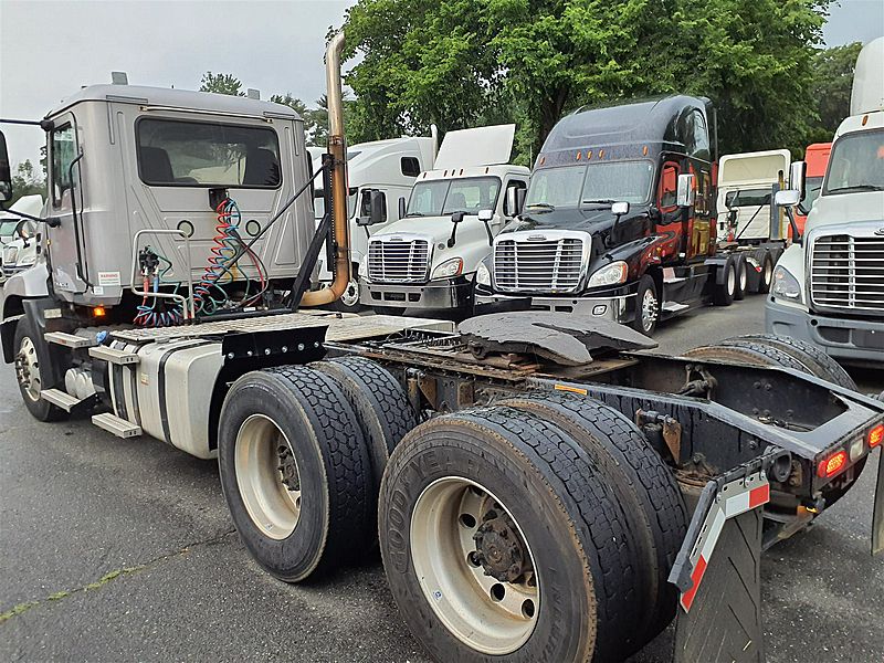 2017 Mack Pinnacle CXU600 For Sale | Day Cab | #677387