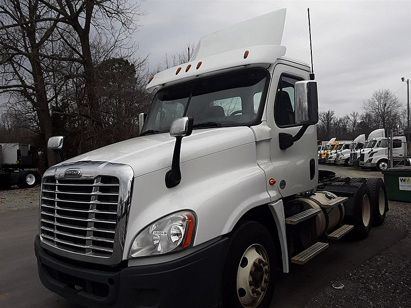 2018 Freightliner CASCADIA 125 For Sale | Day Cab | #684984