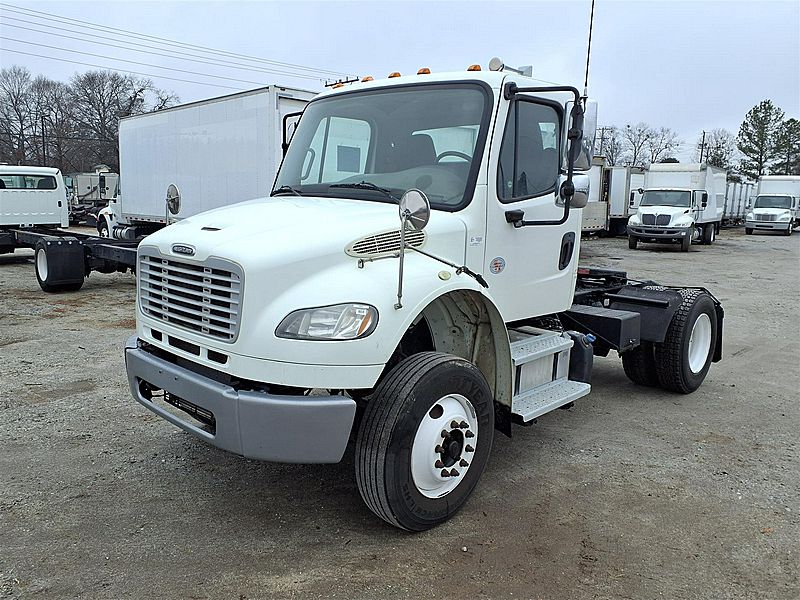 2014 Freightliner M2 106 For Sale | Day Cab | #548067