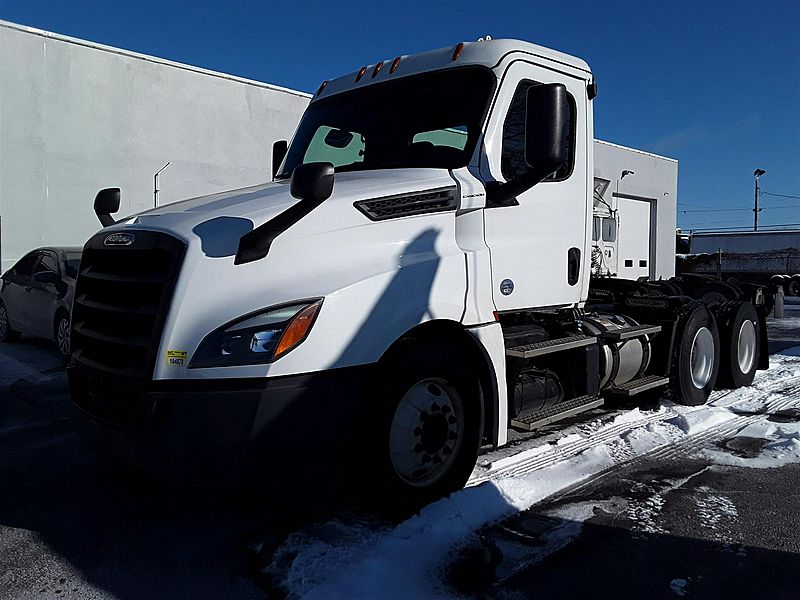 2019 Freightliner CASCADIA For Sale | Day Cab | #578973