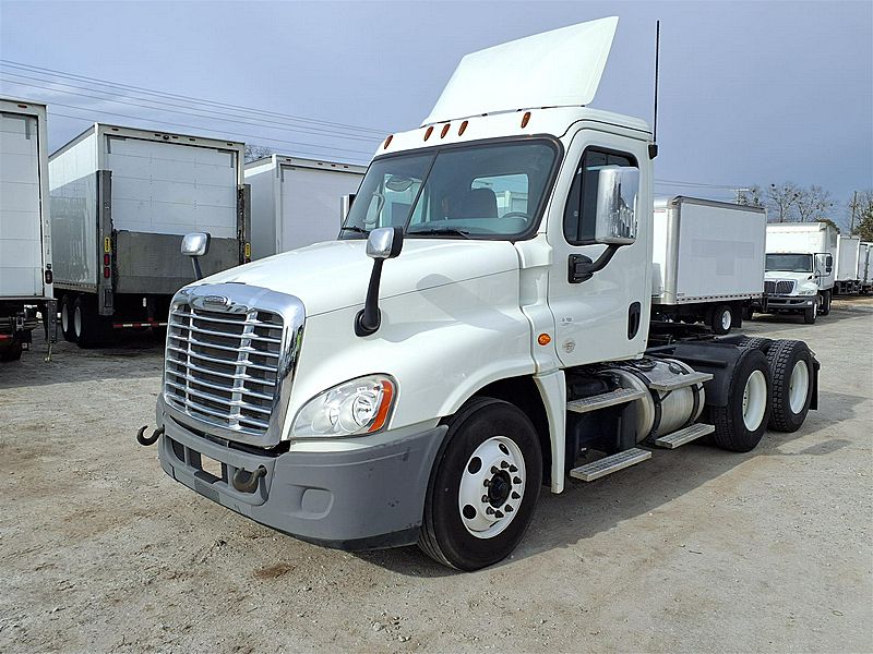 2018 Freightliner CASCADIA 125 For Sale | Day Cab | #777501
