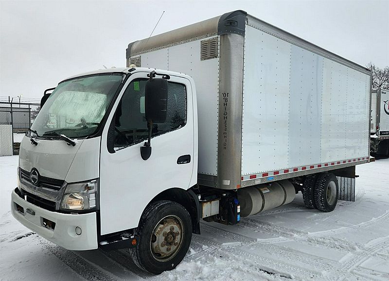 2018 Hino 195 For Sale | 18' Box | #752172