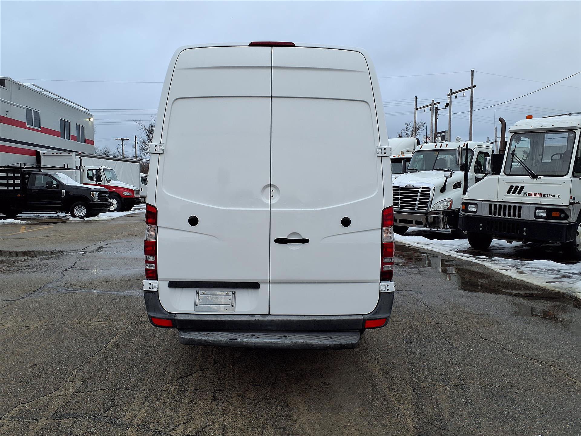 2017 Mercedes-Benz 2500 For Sale | Day Cab | #811249