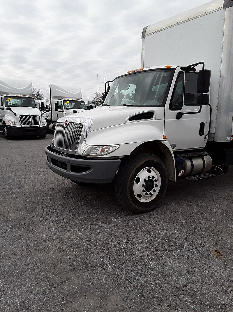 2018 International DuraStar 4300 For Sale | 26' Box | #684402
