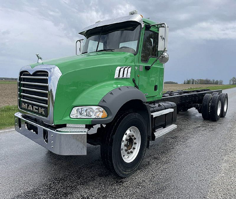 2013 Mack Granite GU813 For Sale | Cab & Chassis | # MAC1700U