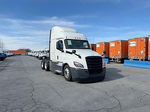 2020 Freightliner Cascadia For Sale | 48" Sleeper | #20211