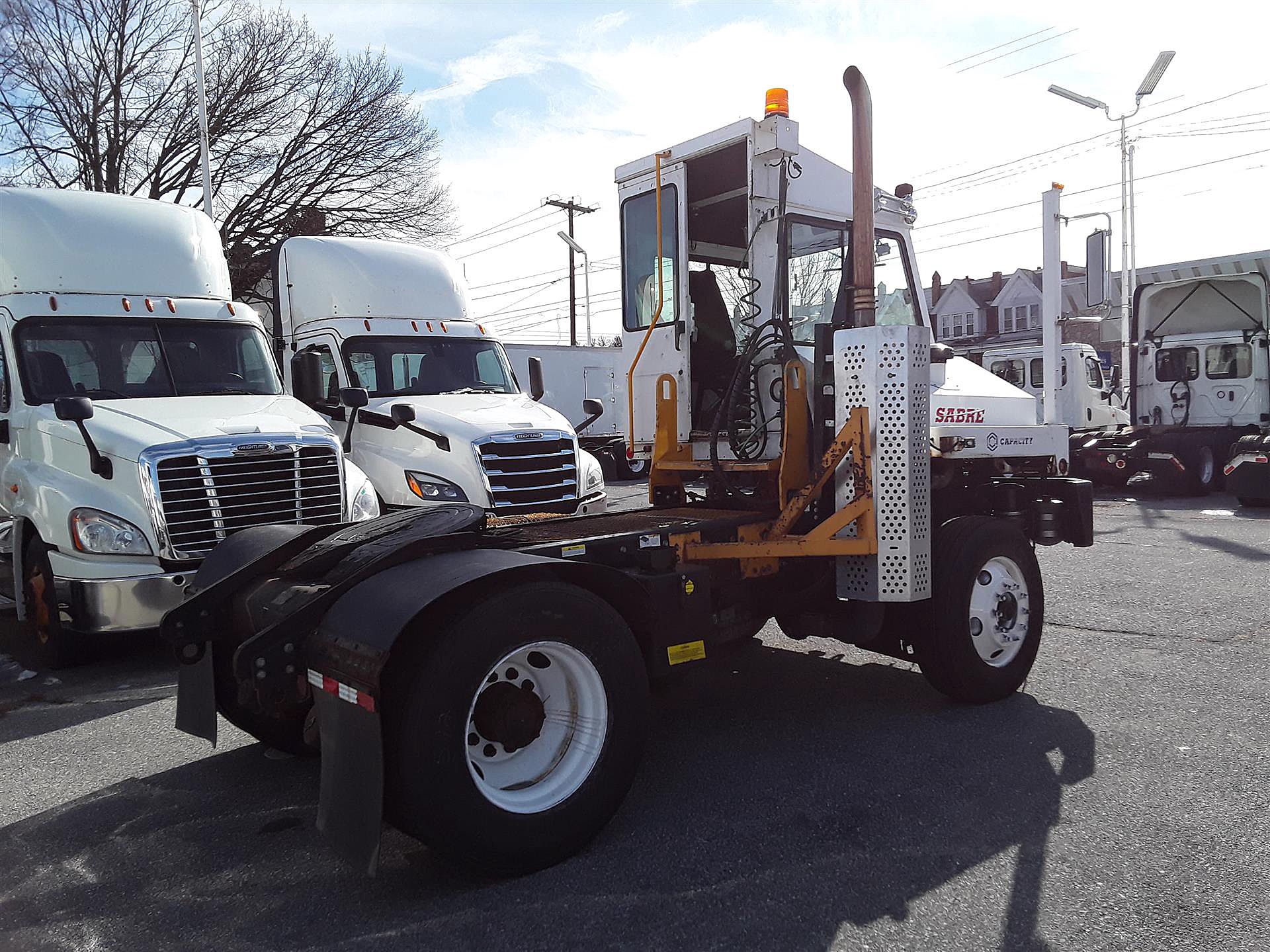 2018 Capacity SABRE 5 4X2 For Sale | Yard Spotter | #866183