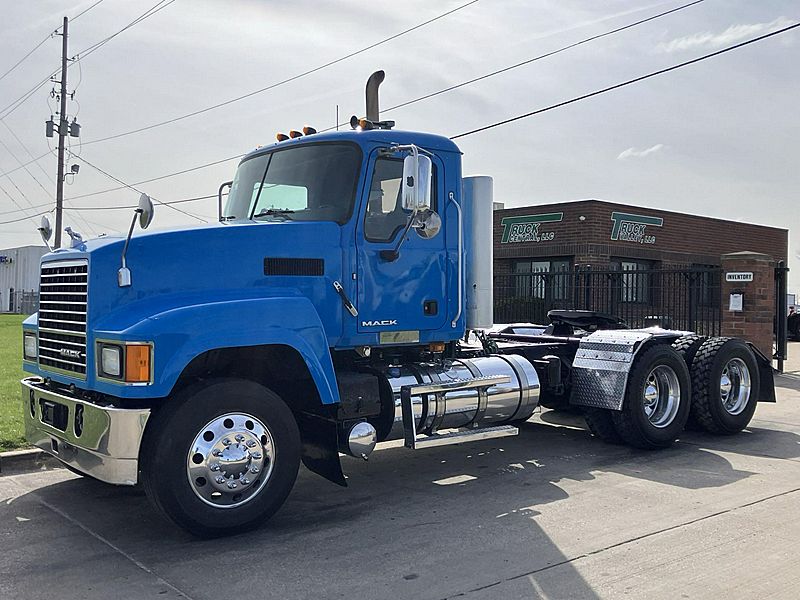 2015 Mack Pinnacle CHU613 For Sale | Day Cab | # EU2398