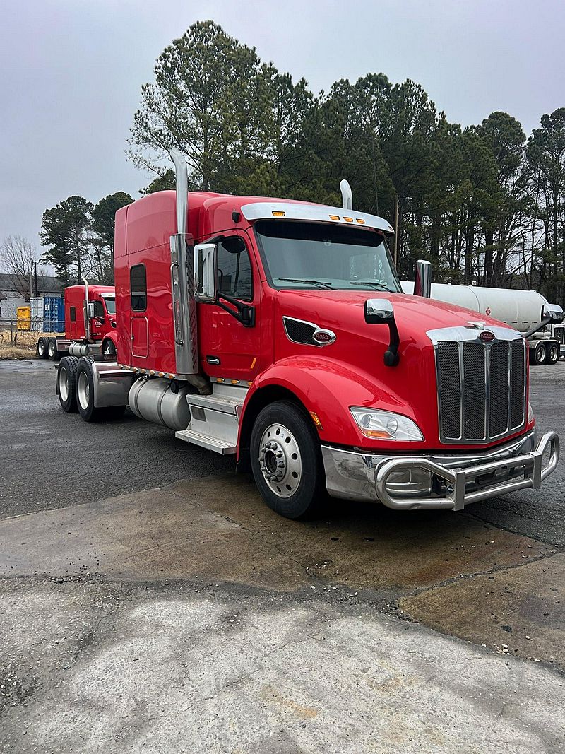 2020 Peterbilt 579 For Sale | 80" Sleeper | #D701504