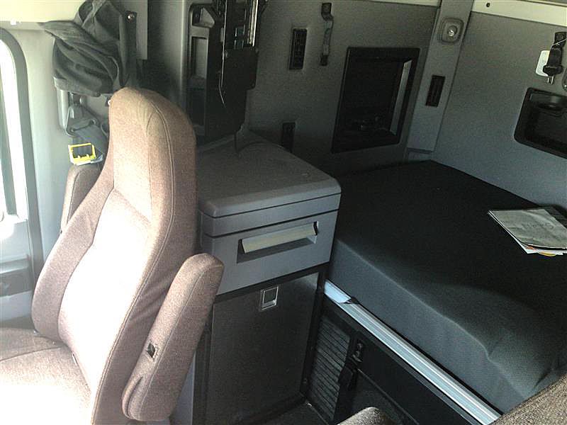 2019 Mack Anthem AN64T For Sale | 70" Sleeper | # M011599