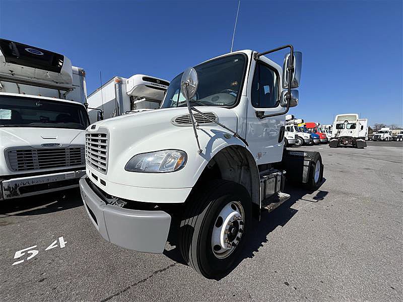 2015 Freightliner M2 106 For Sale | Day Cab | #325292