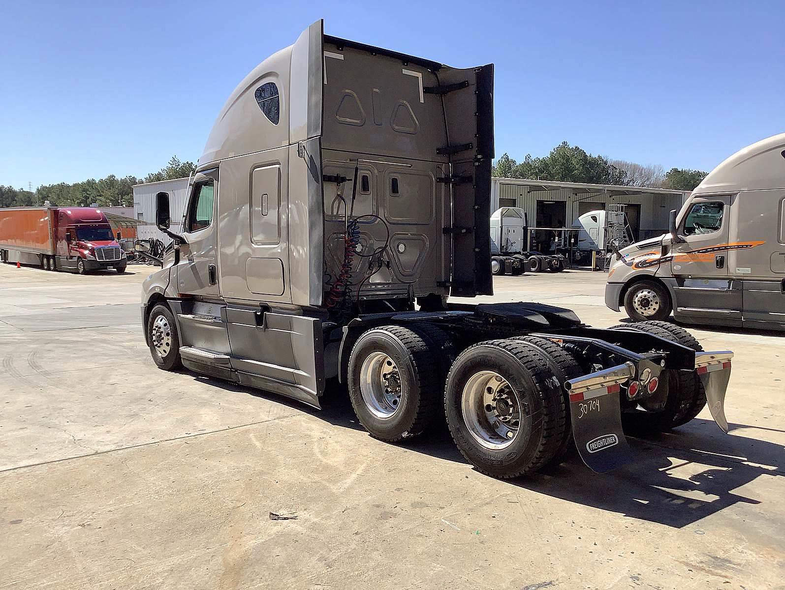 2024 Freightliner Cascadia For Sale | 72" Sleeper | #30704