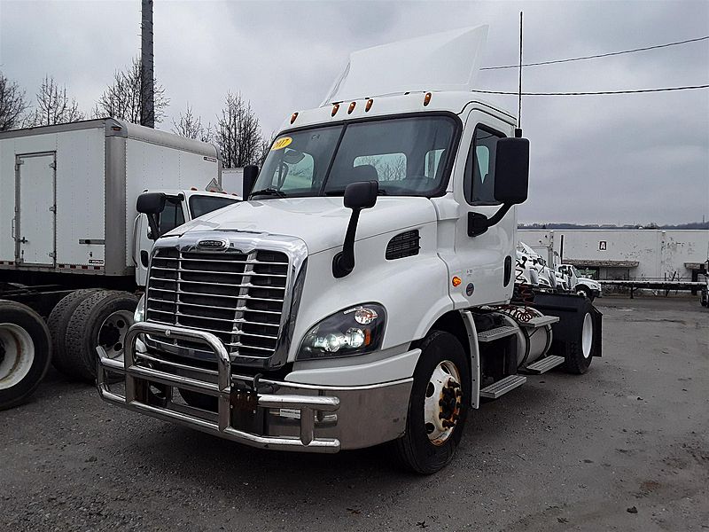 2017 Freightliner CASCADIA 113 For Sale | Day Cab | #668300