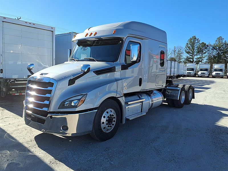 2020 Freightliner NEW CASCADIA PX12664 For Sale | 72" Sleeper | #881026