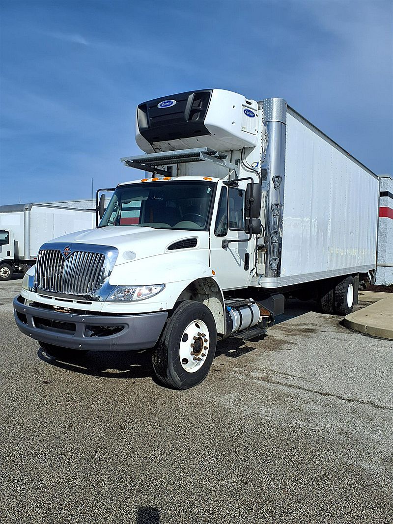 2015 International DuraStar 4300 For Sale | 26' Box | # U3975