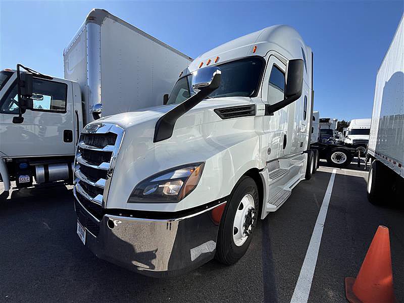 2020 Freightliner NEW CASCADIA PX12664 For Sale | 72" Sleeper | #894922