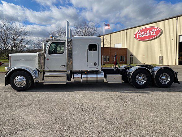 2025 Peterbilt 589 For Sale | 72" Sleeper | #736323