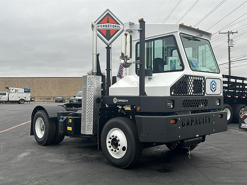 2024 Capacity TJ5000 For Sale | Yard Spotter | #043748