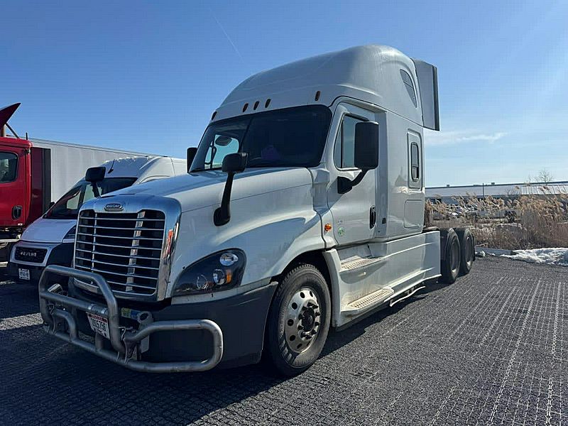 2020 Freightliner CASCADIA 125 For Sale | 72" Sleeper | #270250
