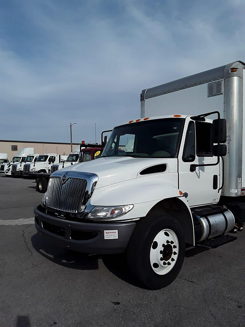 2019 International DuraStar 4300 For Sale | 20' Box | #864383