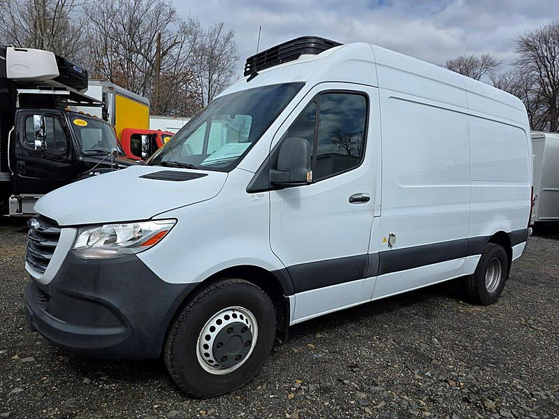 MERCEDES-BENZ Box Trucks For Sale (New & Used)