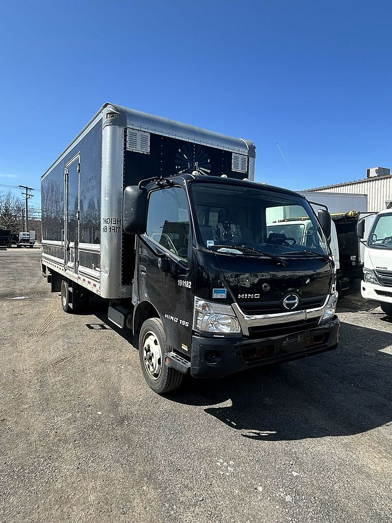 2018 Hino 195 For Sale | 20' | Non CDL | #T-JK007606