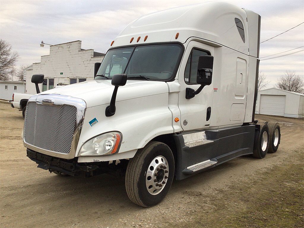 2017 Freightliner Cascadia For Sale | Sleeper Truck | #Tractor (IFG)