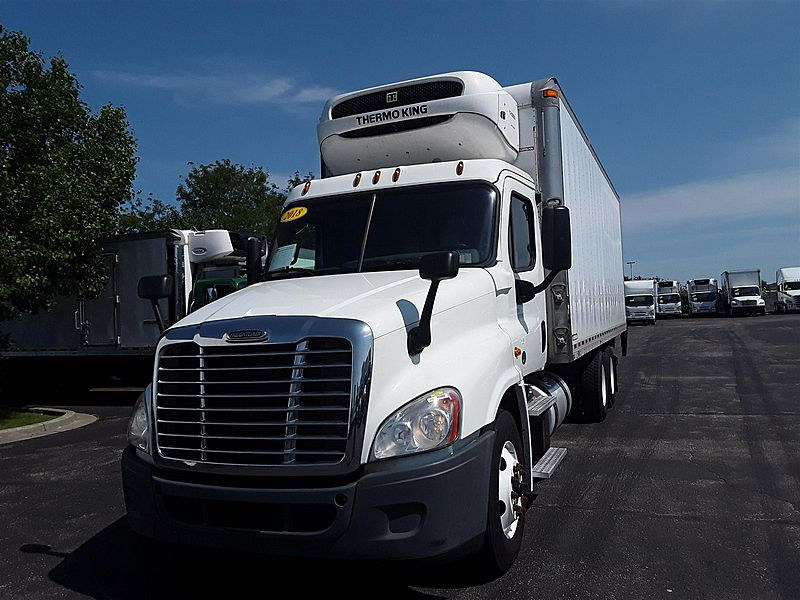 2018 Freightliner CASCADIA 125 For Sale | 26' Box | #680782