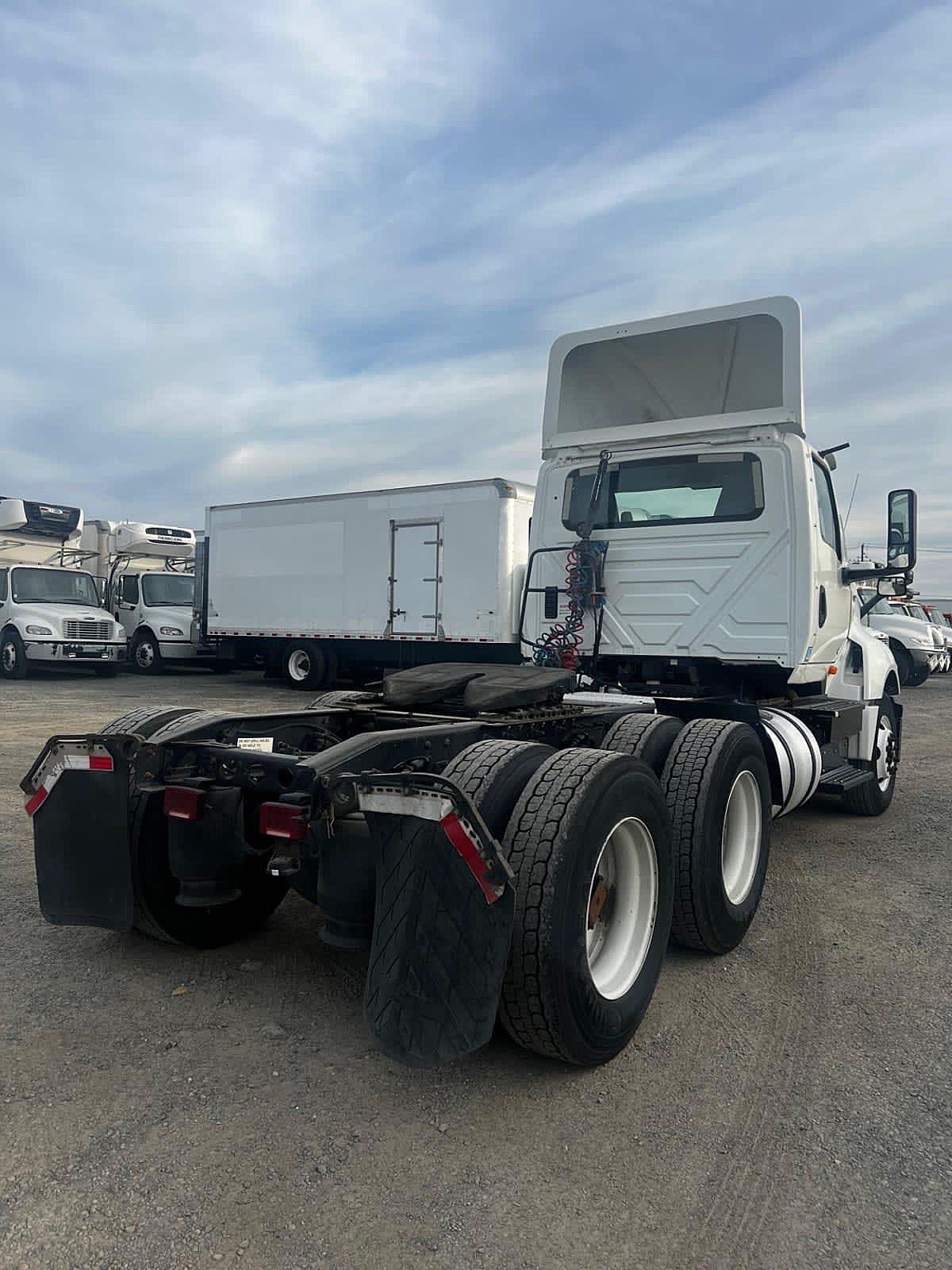 2019 International LT625 For Sale | Day Cab | # 22104